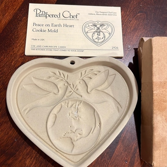 The Pampered Chef | Kitchen | The Pampered Chef Piece On Earth Heart ...